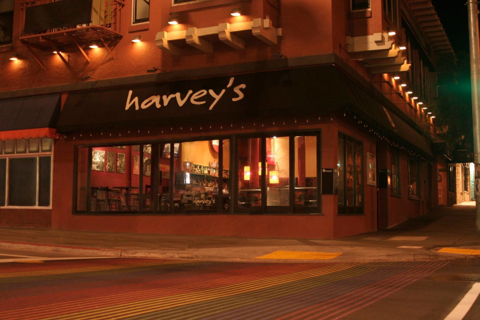 Harvey’s Bar & Restaurant is closed :( – GAYLANDIA USA